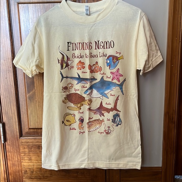 Tops | Disney Finding Nemo Sea Life Graphic Tshirt | Poshmark
